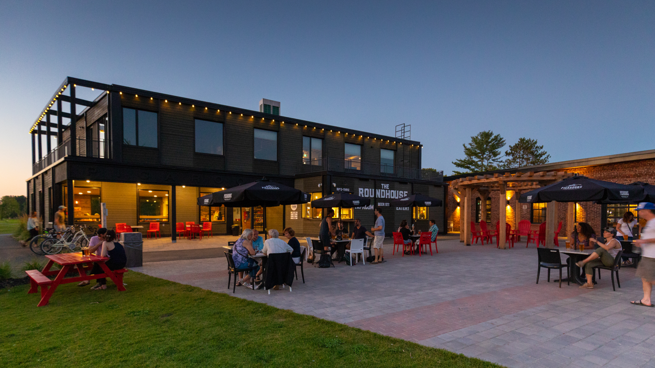 Tours And Tastings - Picaroons Brewing